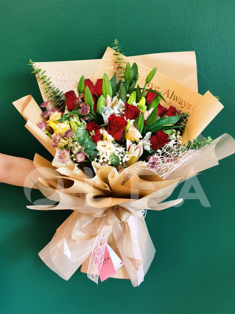 Rose Hand Bouquet Delivery KL | Olea Florist Modern Arrangement